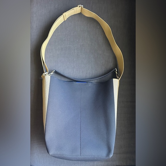 Rothy's | Bags | Rothys The Bucket Bag In Ink And Ivory Crossbody Large ...